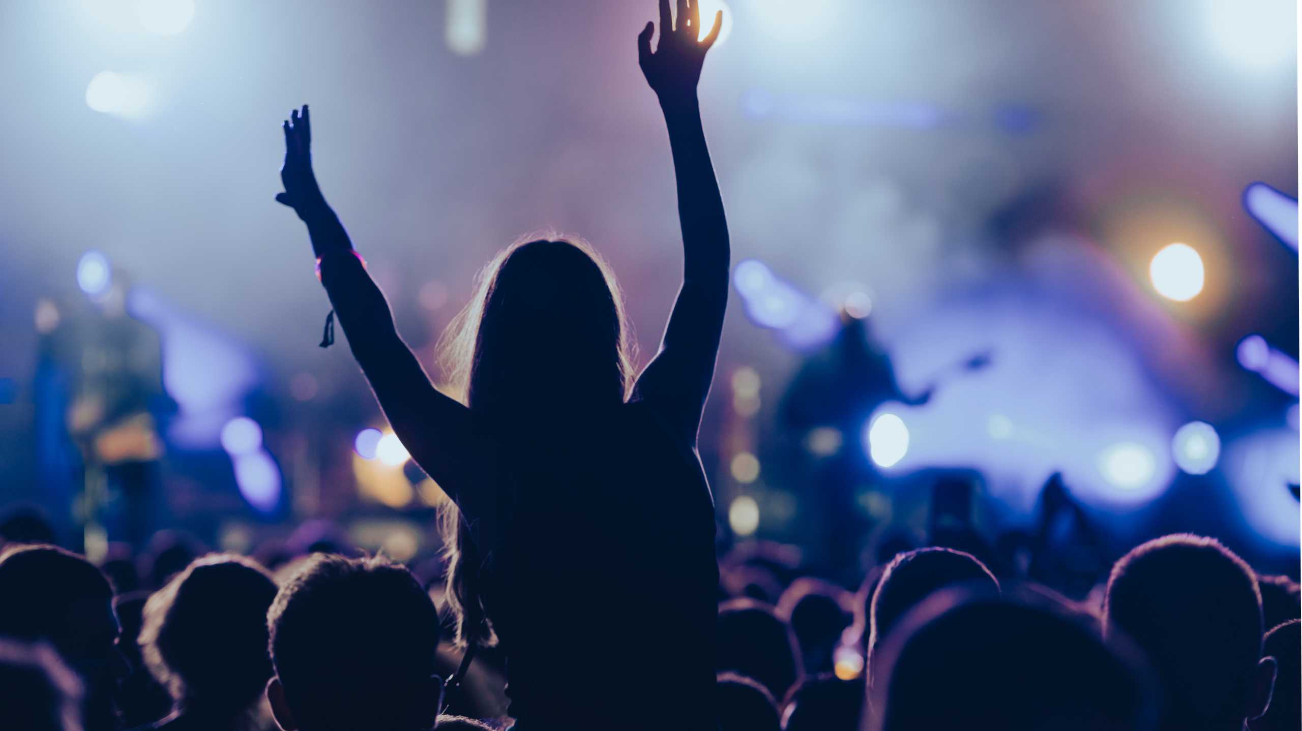Become a travel manager and work your way around the world - Glion