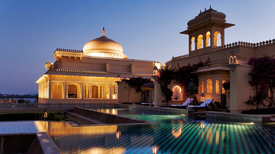 The best luxury hotels in the world: where to stay for an unforgettable ...
